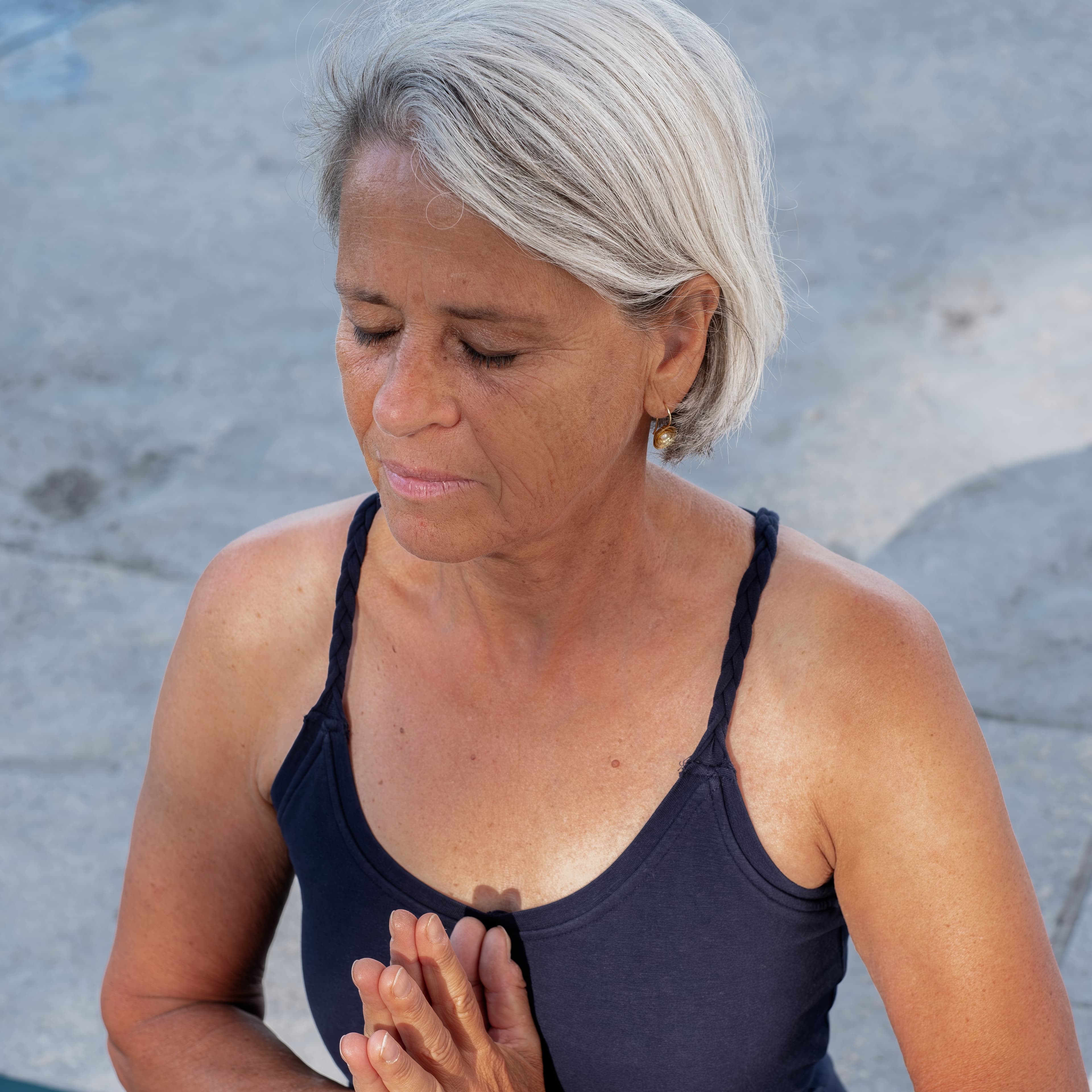 Upside Down – Arm Balance Master Class | YogaBee